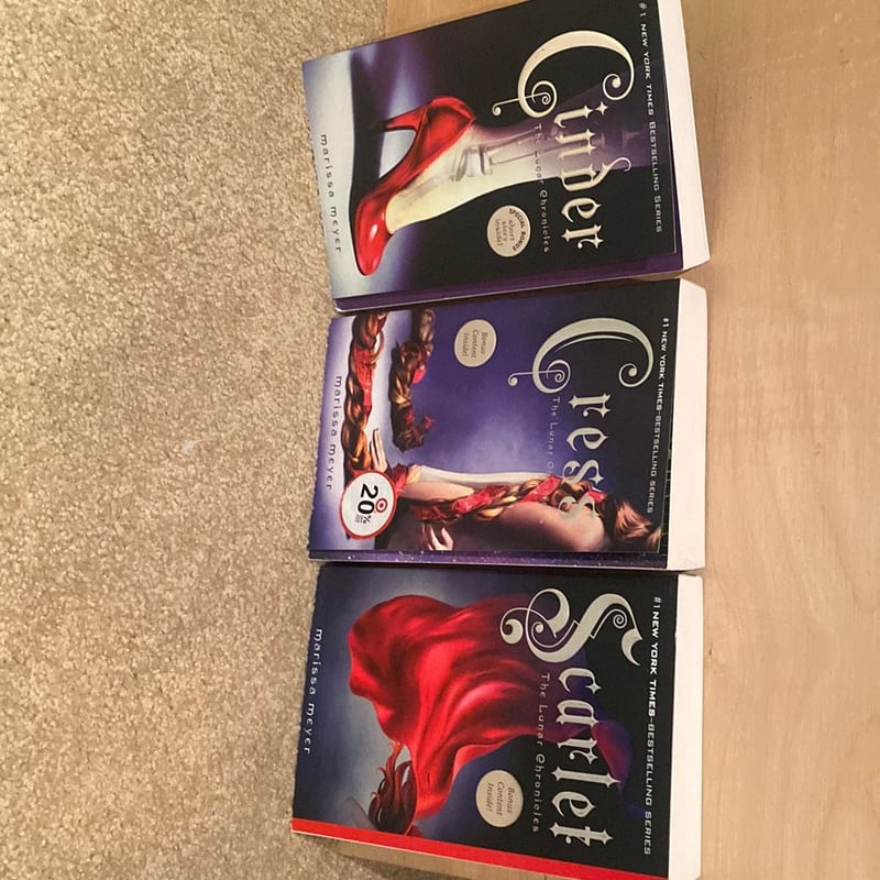 Cinder by , Paperback | Pangobooks