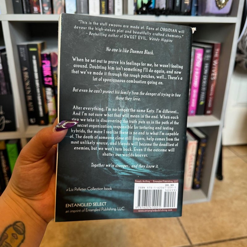 Opal by Jennifer L. Armentrout, Paperback | Pangobooks