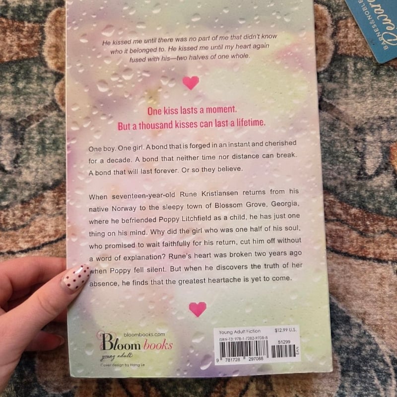 A Thousand Boy Kisses by , Paperback | Pangobooks