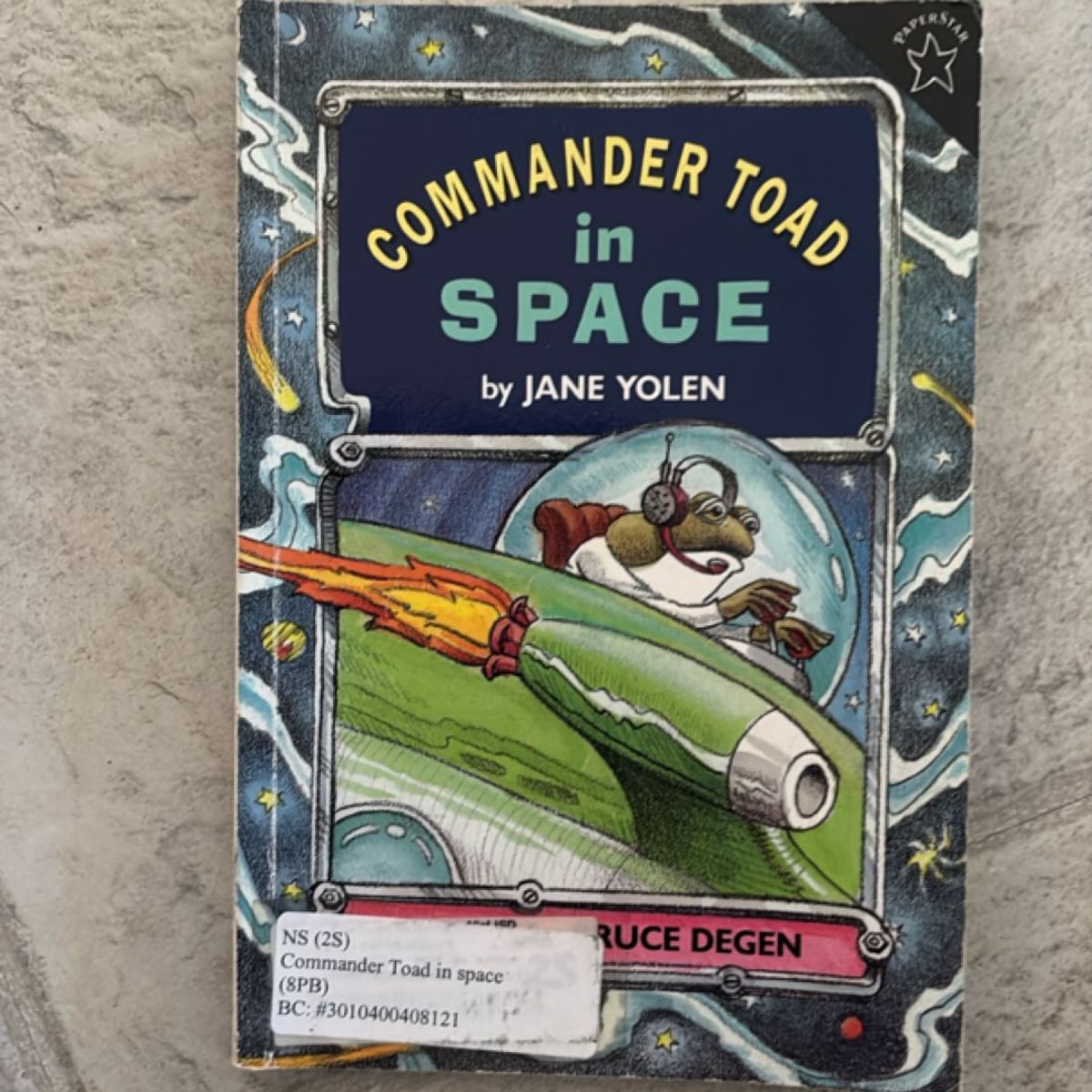 Commander Toad in Space by Jane Yolen