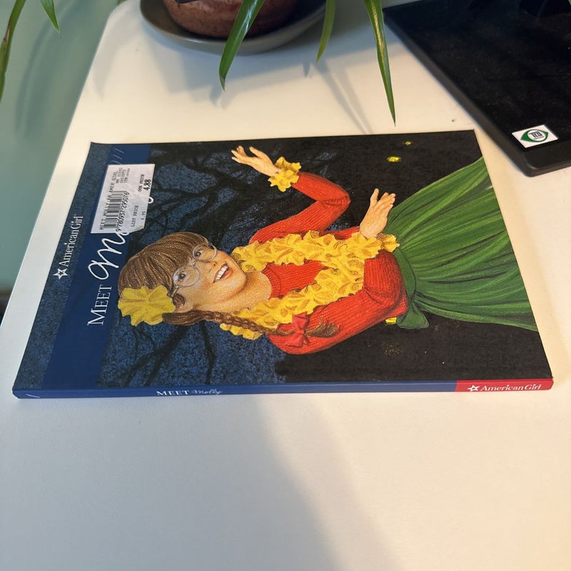 Meet Molly by Valerie Tripp