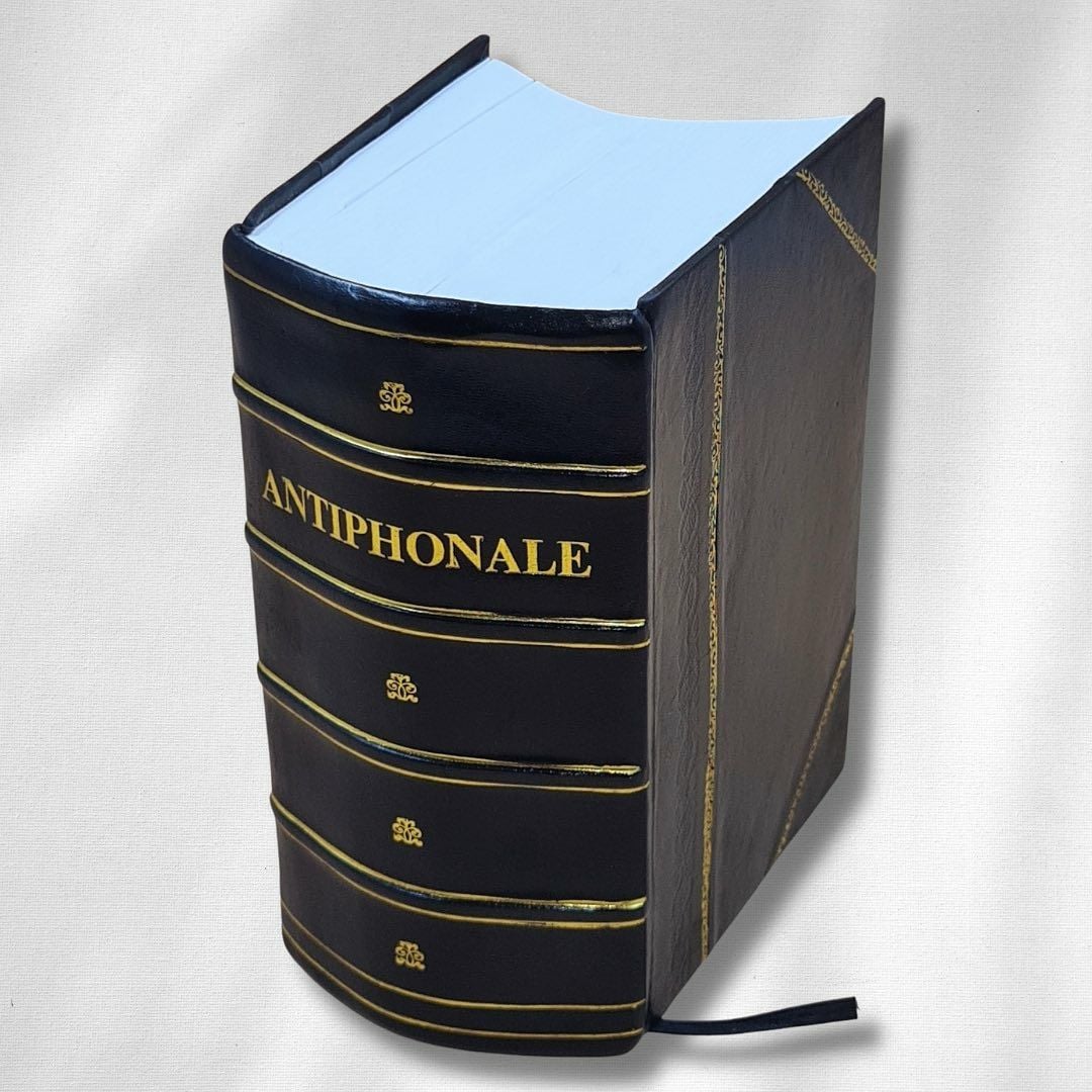 Antiphonale Romanum 1912 Leather Bound Edition by Catholic Church ...