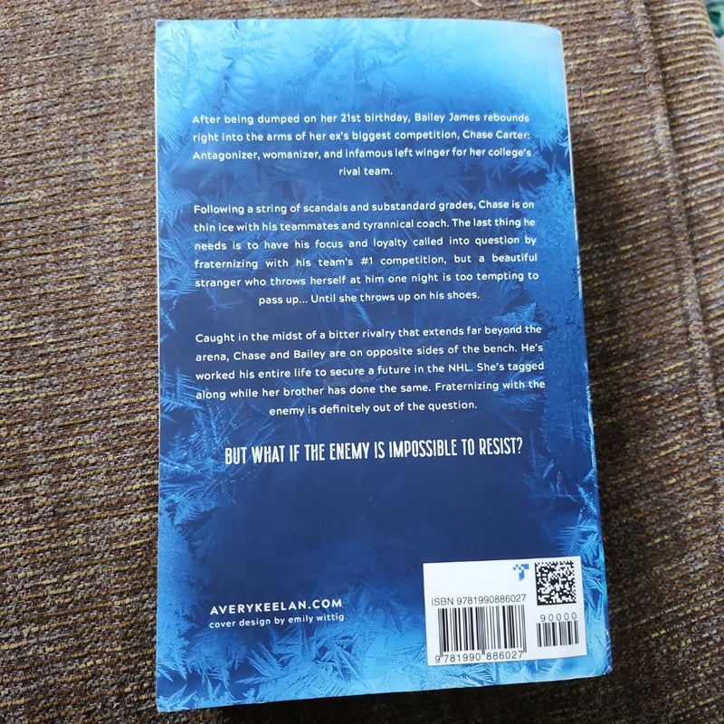 Offside by Avery Keelan, Paperback | Pangobooks