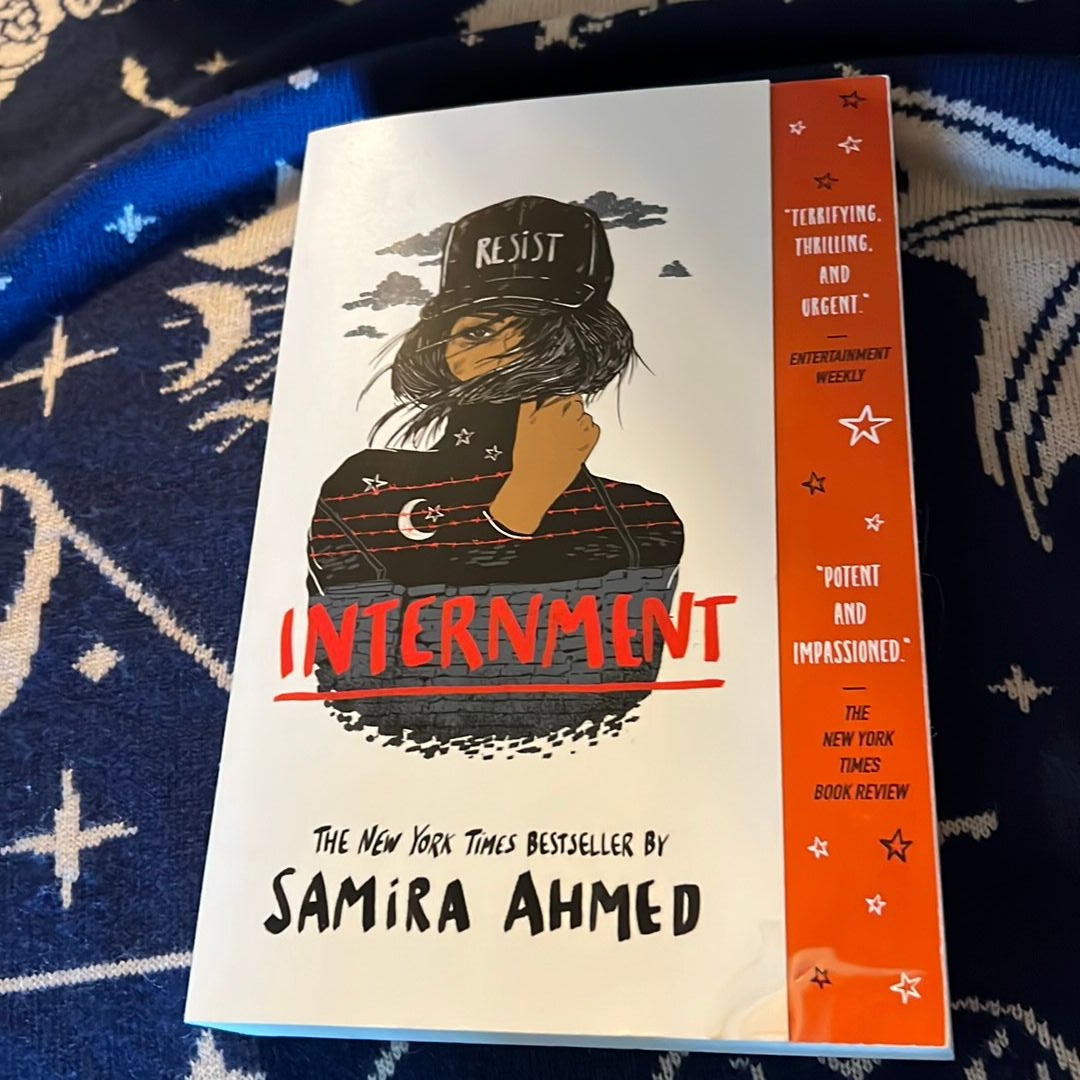 Internment by Samira Ahmed, Paperback | Pangobooks