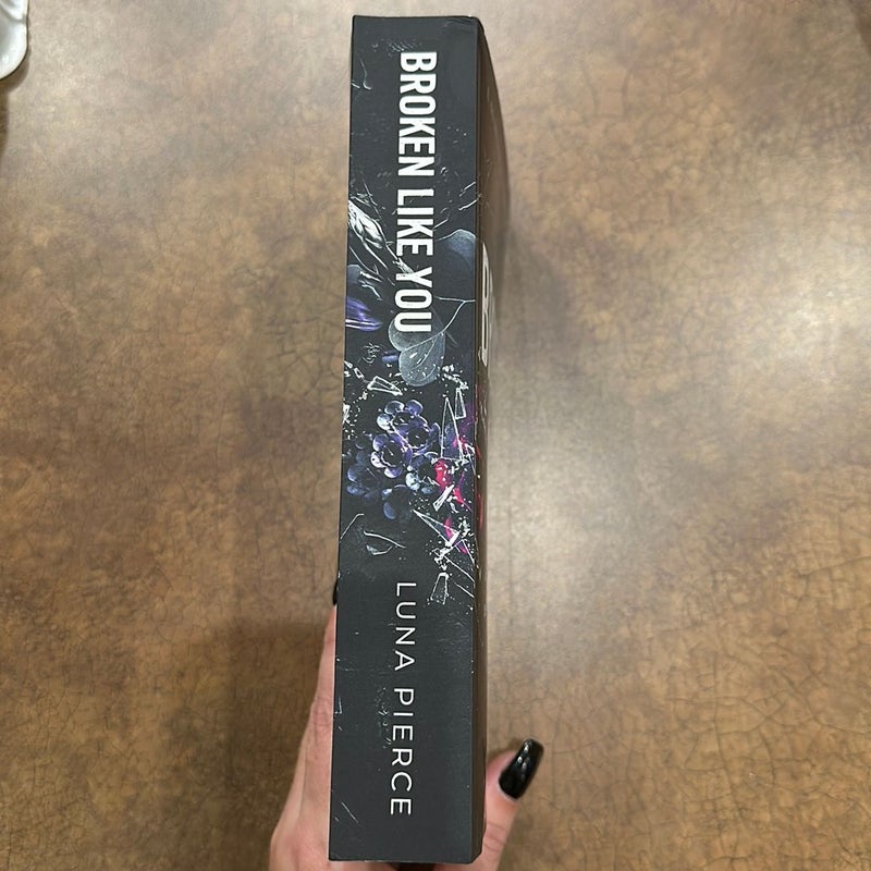 Broken Like You by Luna Pierce, Paperback | Pangobooks
