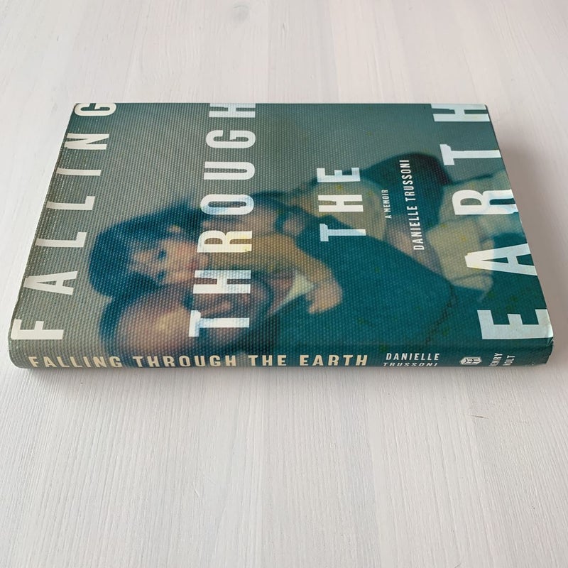 Falling Through the Earth by Danielle Trussoni, Hardcover | Pangobooks