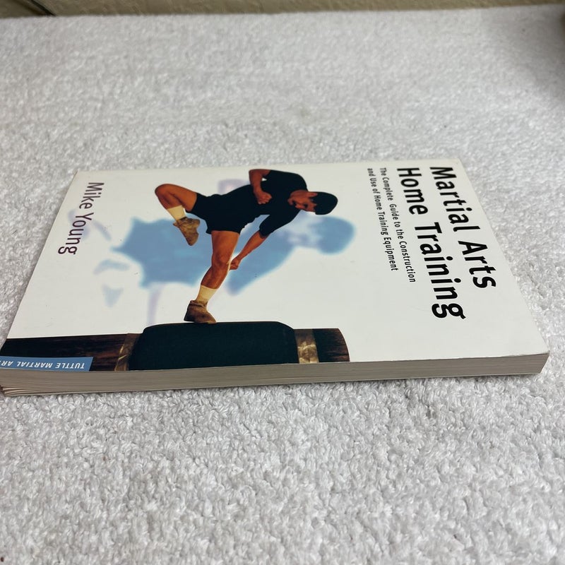 Martial arts home training by Mike young , Paperback | Pangobooks