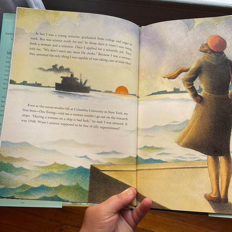 Solving the Puzzle under the Sea by Robert Burleigh, Hardcover | Pangobooks