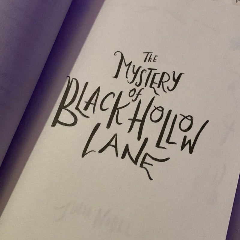 The Mystery of Black Hollow Lane by Julia Nobel, Paperback | Pangobooks