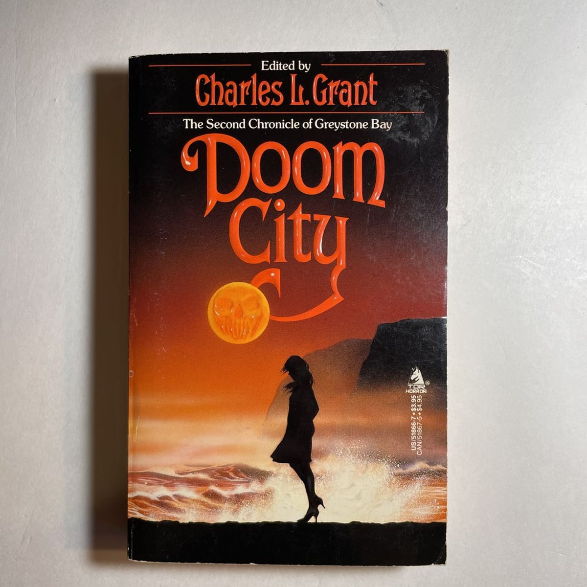 Doom City by Charles L Grant, Paperback | Pangobooks