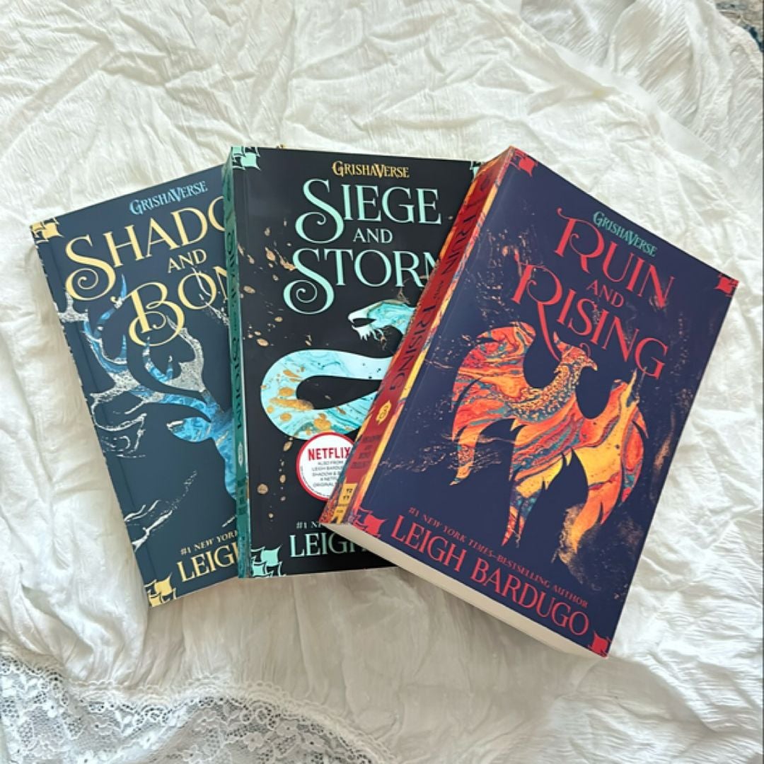 Shadow and Bone Trilogy by Leigh Bardugo, Paperback | Pangobooks