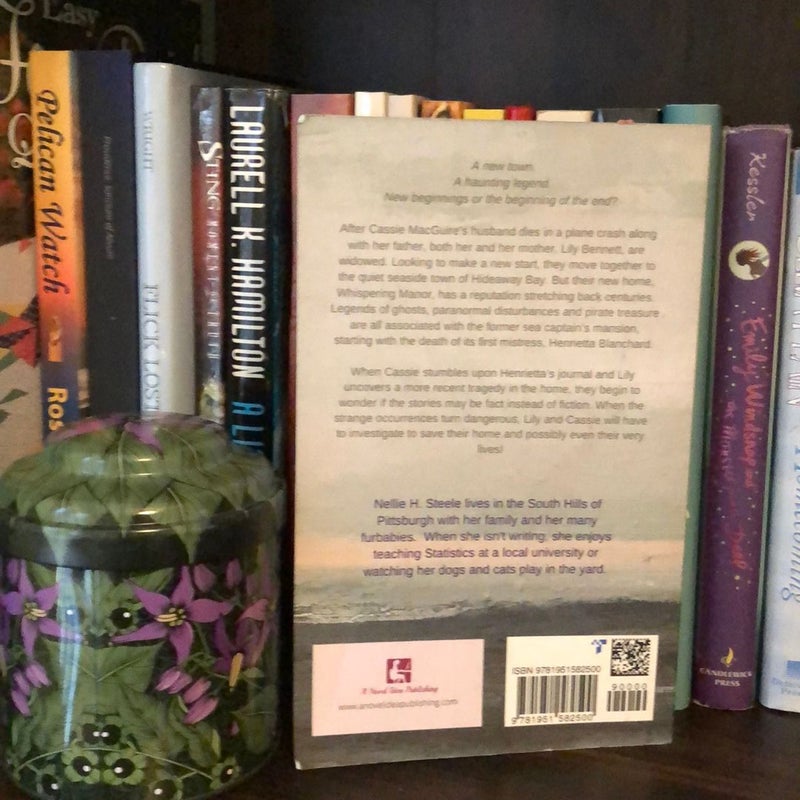Ghosts Lore & House By The Shore by , Paperback | Pangobooks