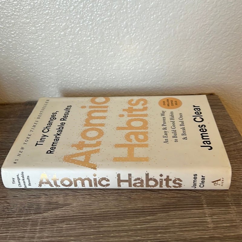 Atomic Habits by James Clear, Hardcover | Pangobooks