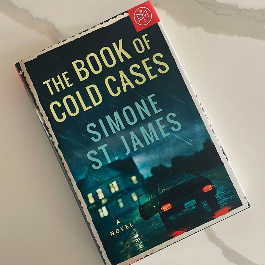 The Book of Cold Cases by Simone St. James, Hardcover | Pangobooks