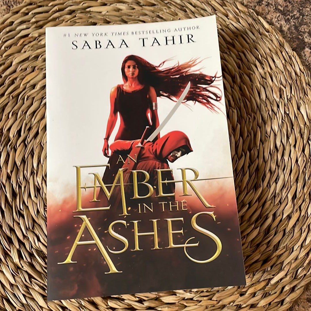 An Ember in the Ashes by Sabaa Tahir, Paperback | Pangobooks