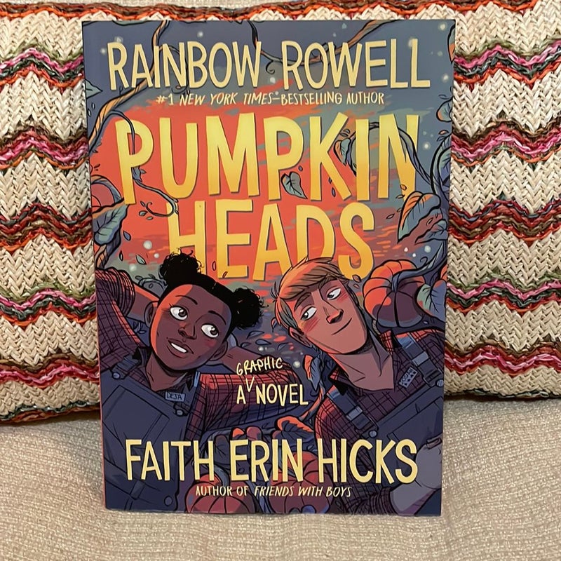 Pumpkinheads by Rainbow Rowell, Sarah Stern