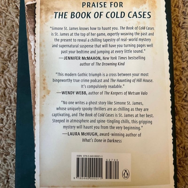The Book of Cold Cases by Simone St. James , Hardcover | Pangobooks