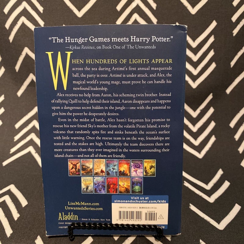 Island of Legends by Lisa McMann