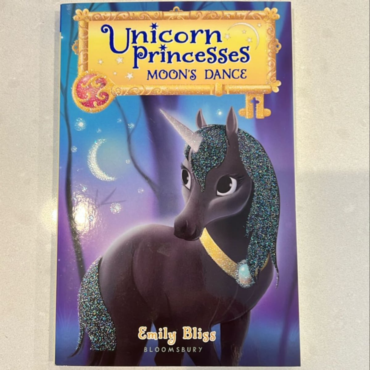 Unicorn Princesses 6: Moon's Dance by Emily Bliss