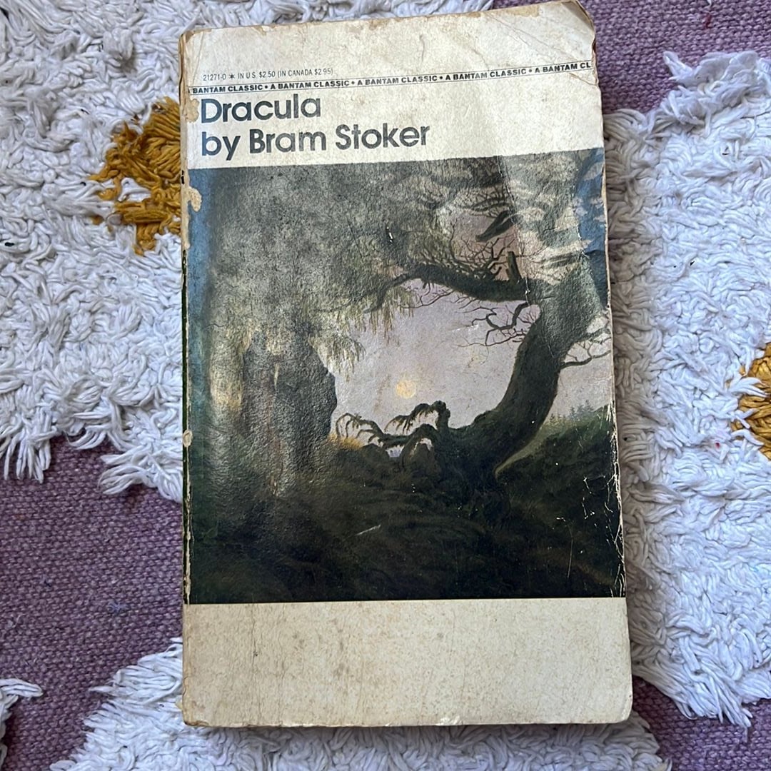 Dracula by Bram Stoker, Paperback | Pangobooks