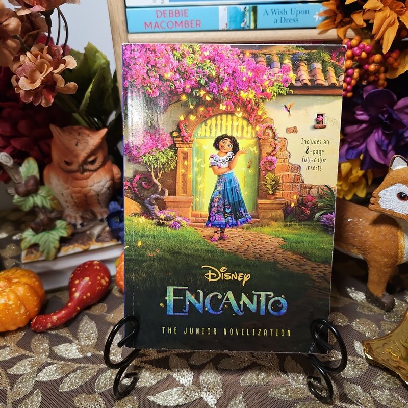 Disney Encanto: the Junior Novelization (Disney Encanto) by Angela ...