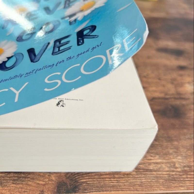 THINGS WE NEVER GOT OVER by Lucy Score, Paperback | Pangobooks