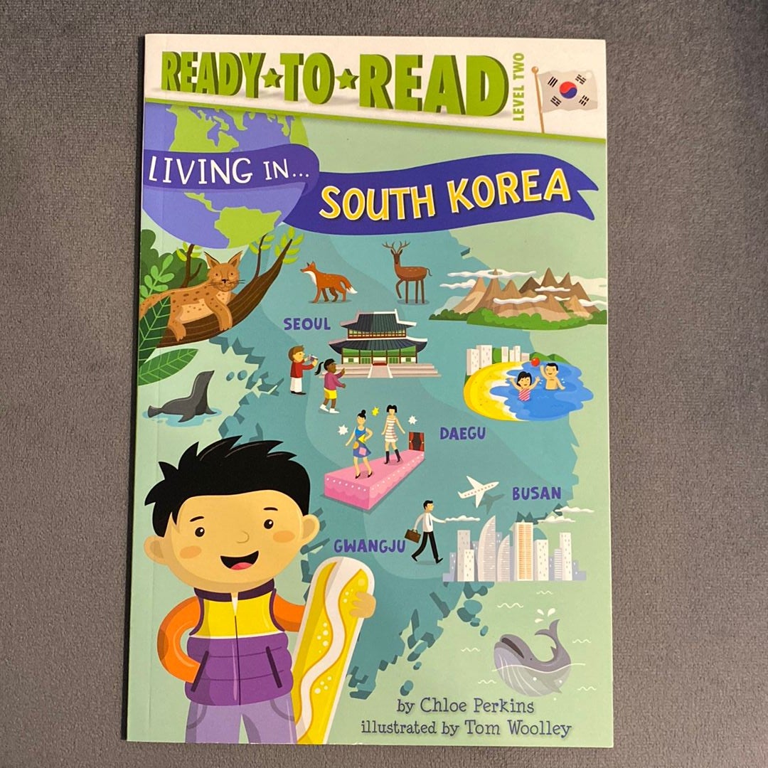 Living in ... South Korea by Chloe Perkins, Paperback | Pangobooks