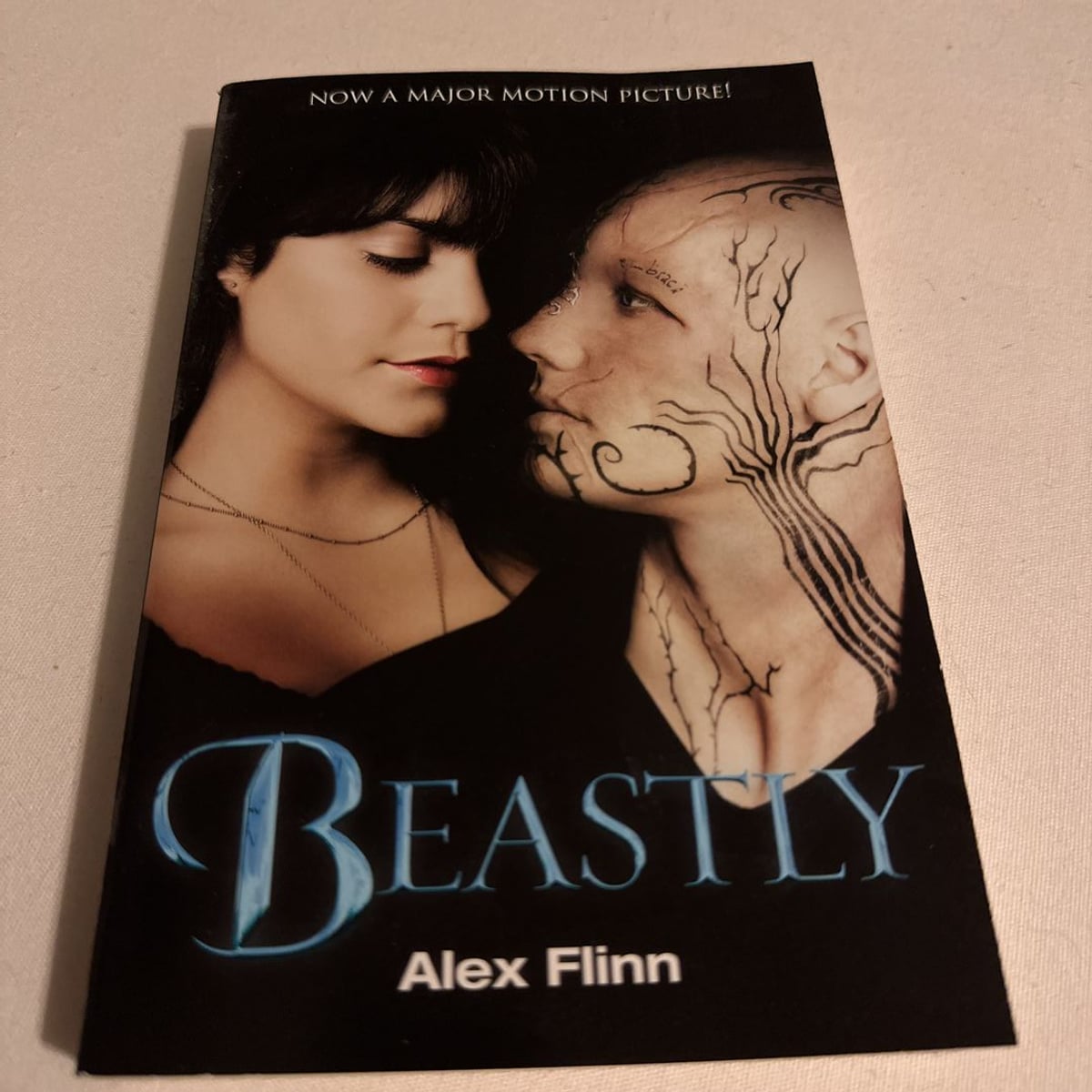 Beastly-major motion picture tie in cover by Alex Flinn, Paperback ...