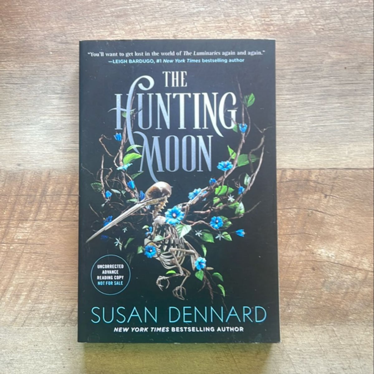 The Hunting Moon by Susan Dennard, Paperback | Pangobooks