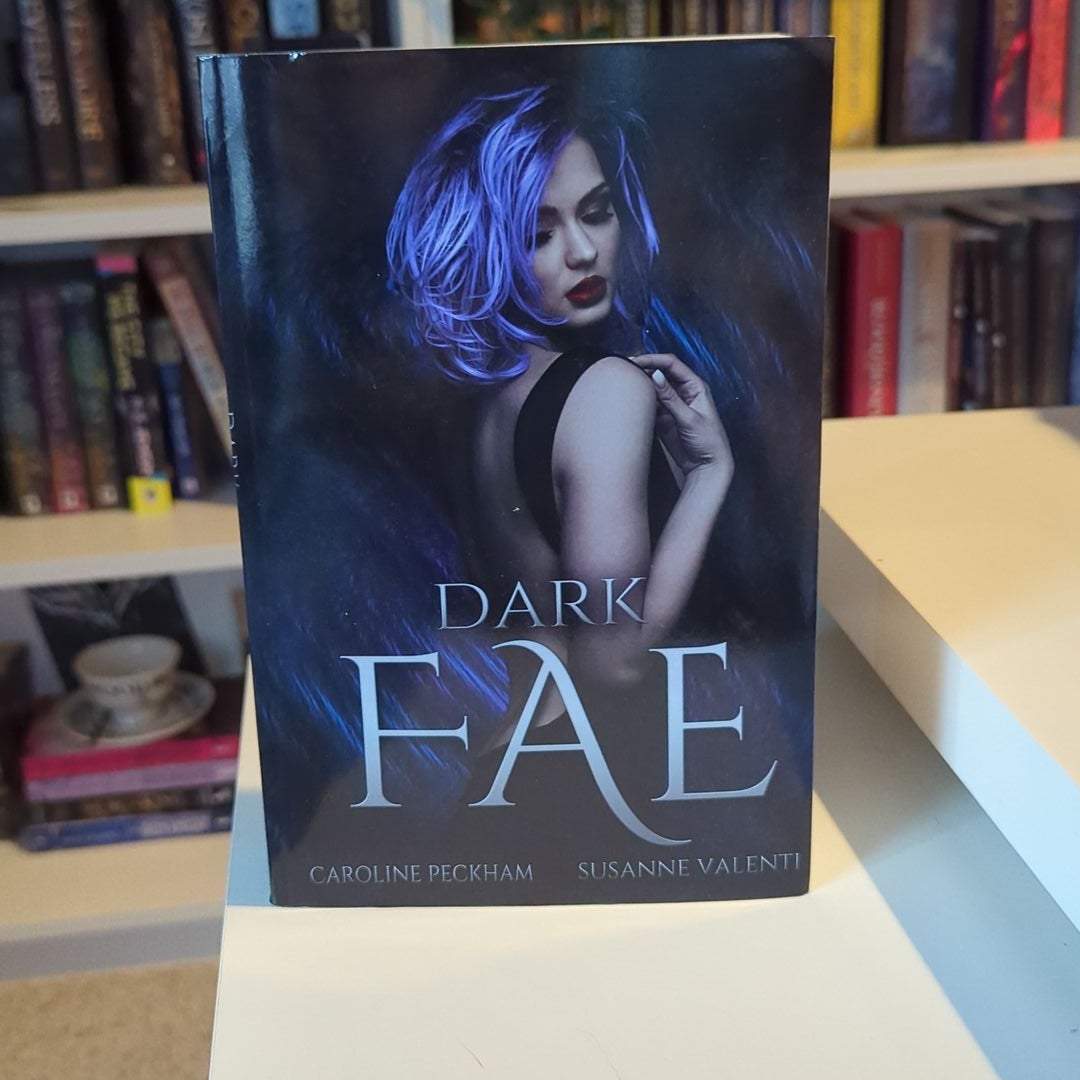 Dark Fae by Caroline Peckham & Susanne Valenti, Paperback | Pangobooks