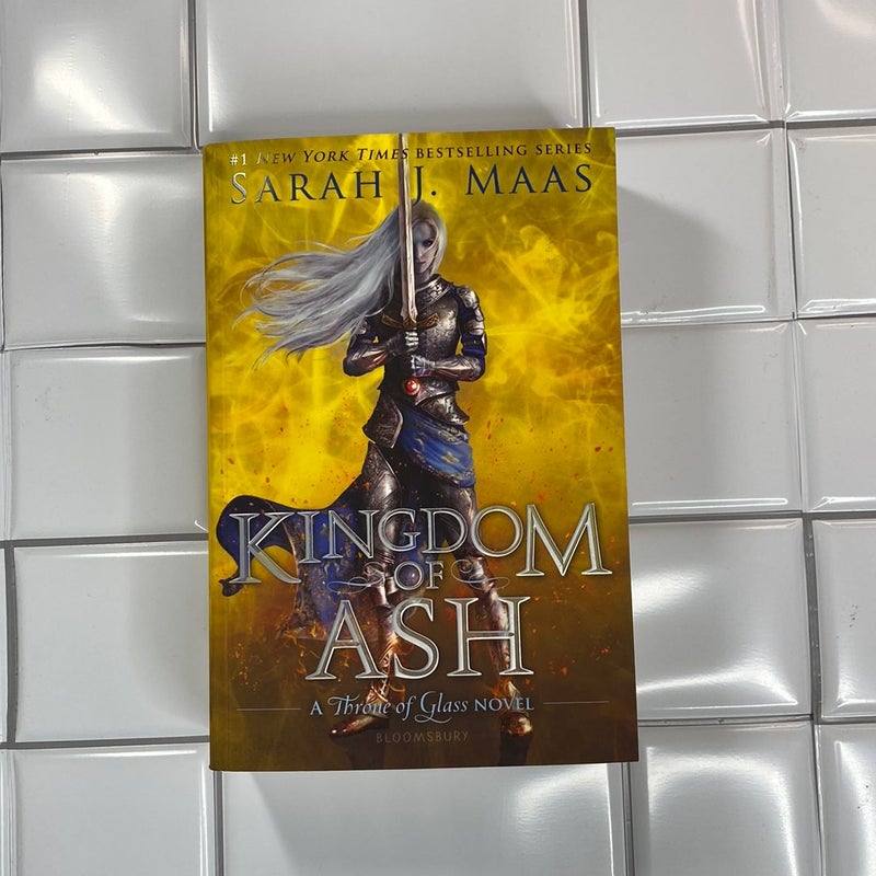 Kingdom of Ash by Sarah J. Maas, Paperback | Pangobooks