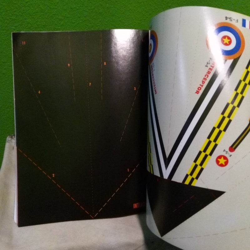 The World Record Paper Airplane Book by Ken Blackburn, Jeff Lammers