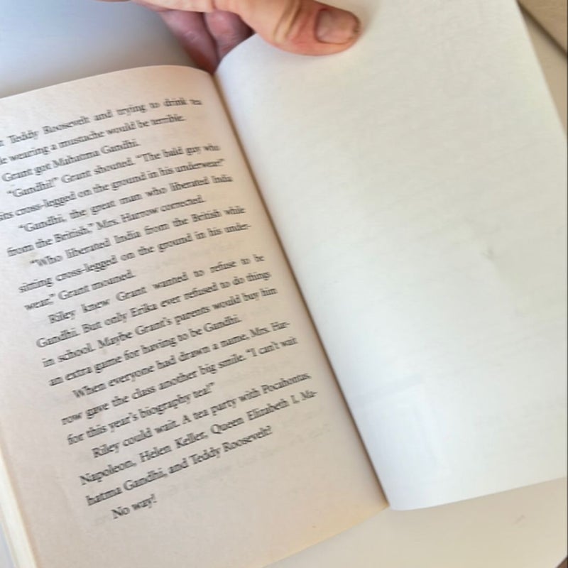 How Oliver Olson Changed the World by Claudia Mills