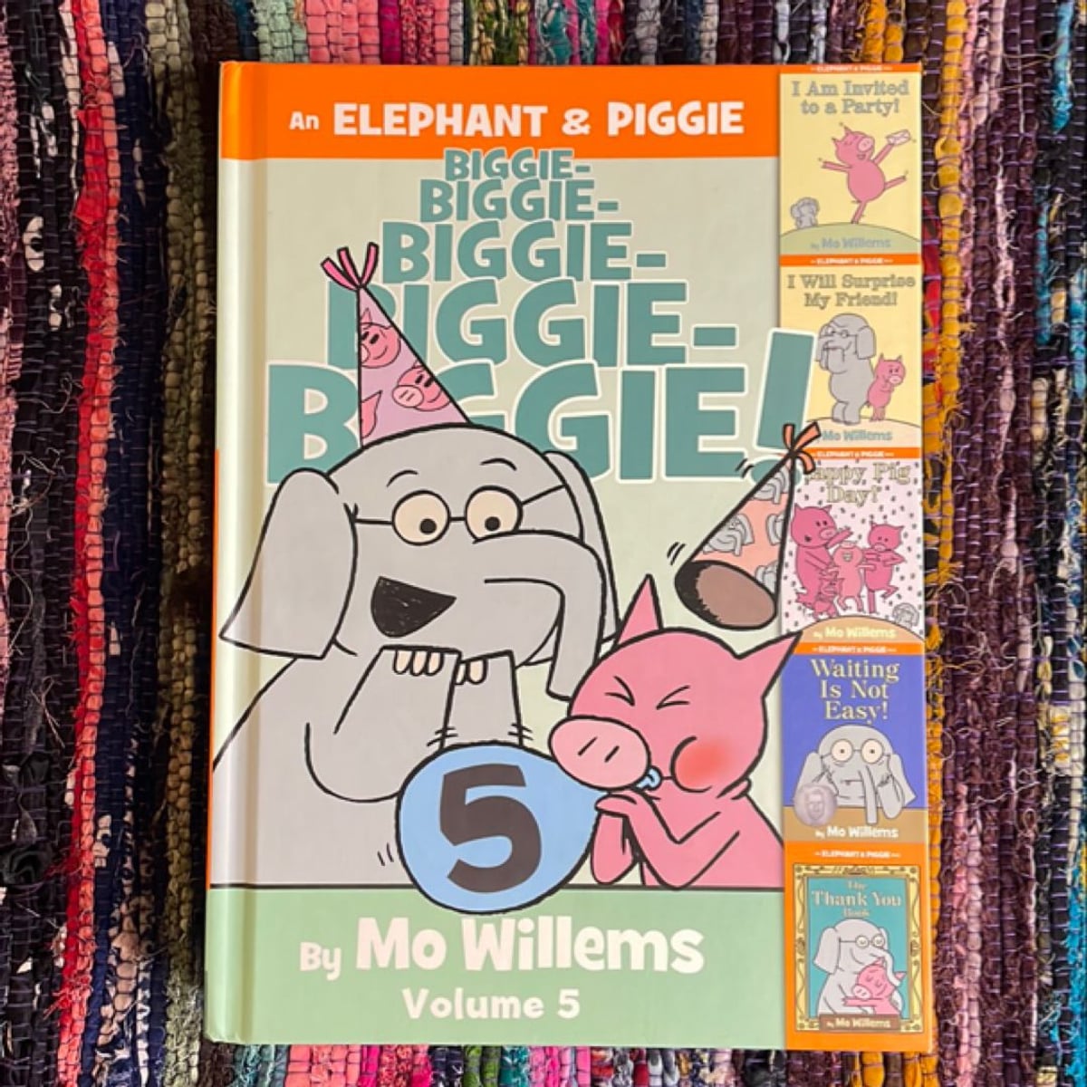 An Elephant and Piggie Biggie! Volume 5 by Mo Willems