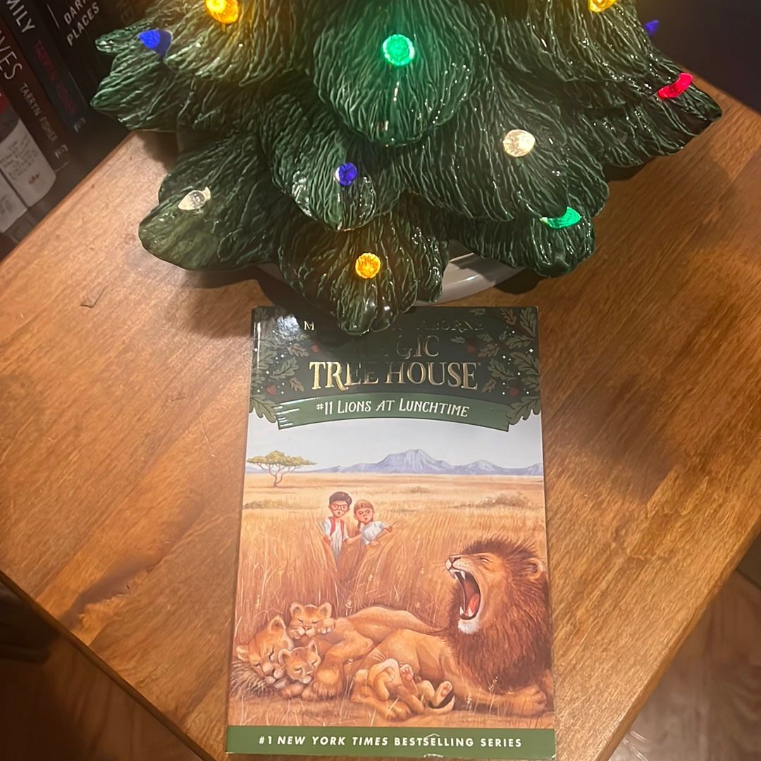 Lions at Lunchtime by Mary Pope Osborne; Sal Murdocca (Illustrator)