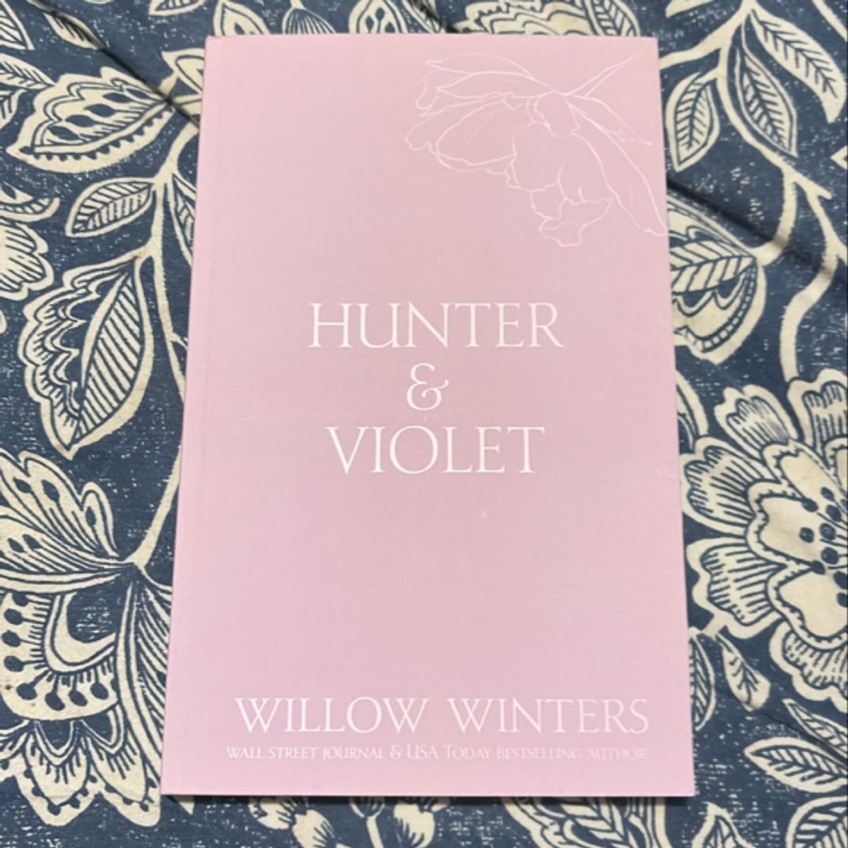 Hunter & Violet by Willow Winters
