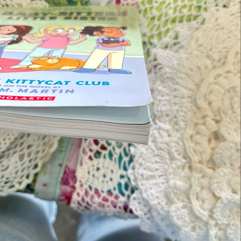 Karen's Kittycat Club (Baby-Sitters Little Sister Graphic Novel #4) by Ann M. Martin