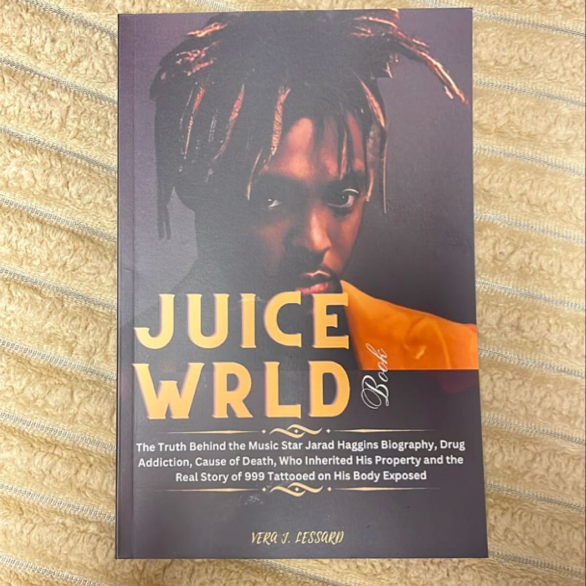Juice Wrld Book by Vera LESSARD
