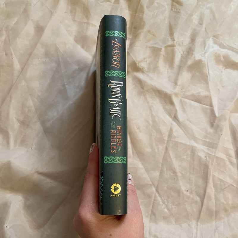 Ronan Boyle and the Bridge of Riddles (Ronan Boyle #1) by Thomas Lennon ...