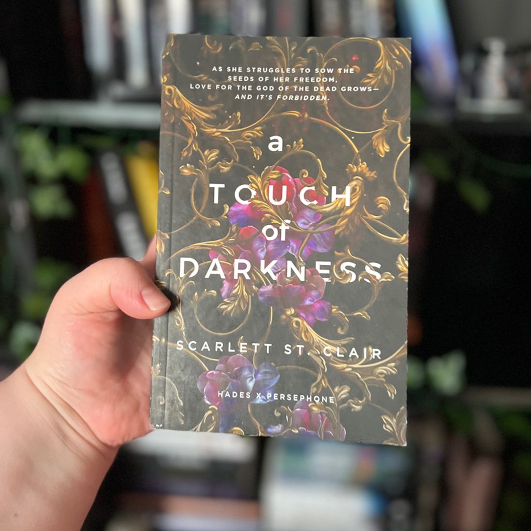 a touch of darkness by Scarlett st clair , Paperback | Pangobooks