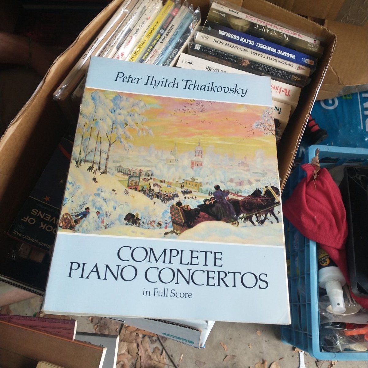 Complete Piano Concertos in Full Score by Peter Illich Tchaikovsky