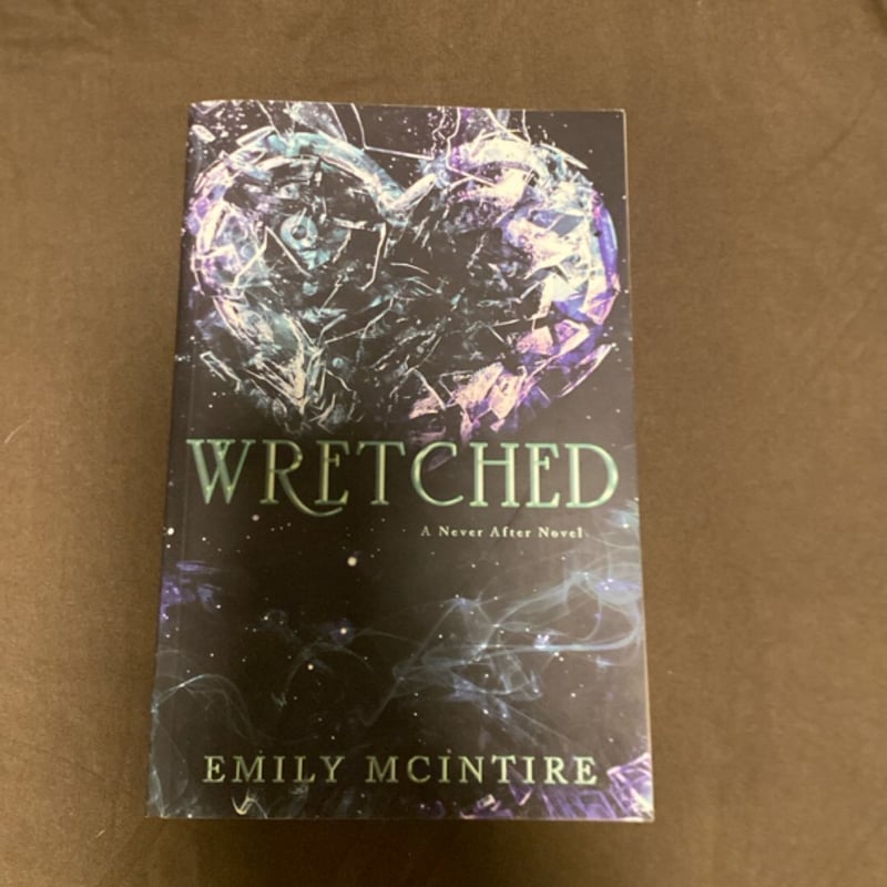 Wretched by Emily McIntire, Paperback | Pangobooks