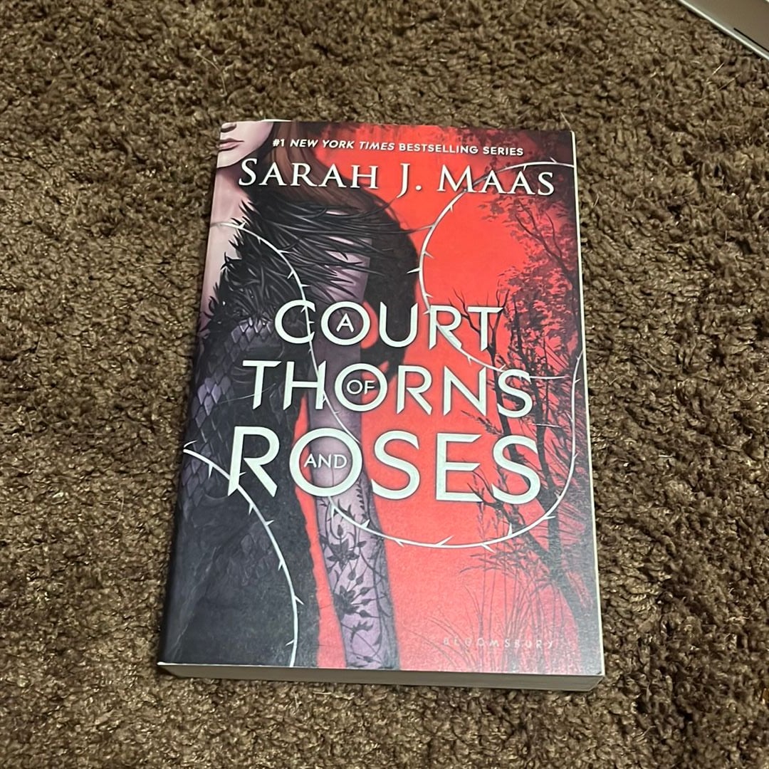 A court of thorns and roses by Sarah J. Maas, Paperback | Pangobooks