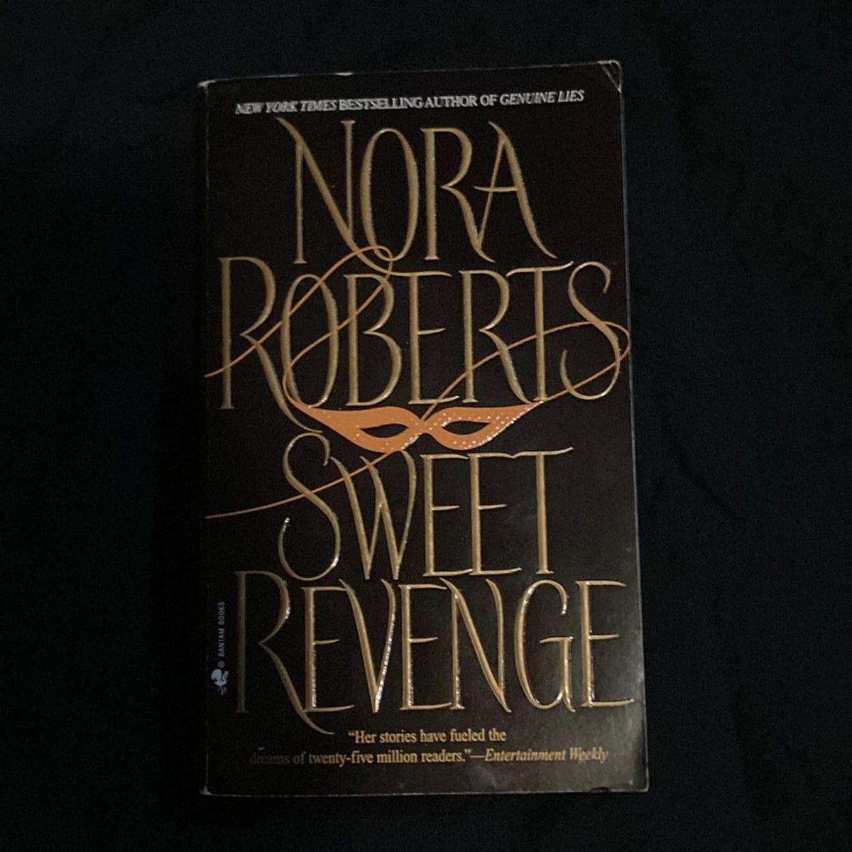 Sweet Revenge by Nora Roberts, Paperback | Pangobooks