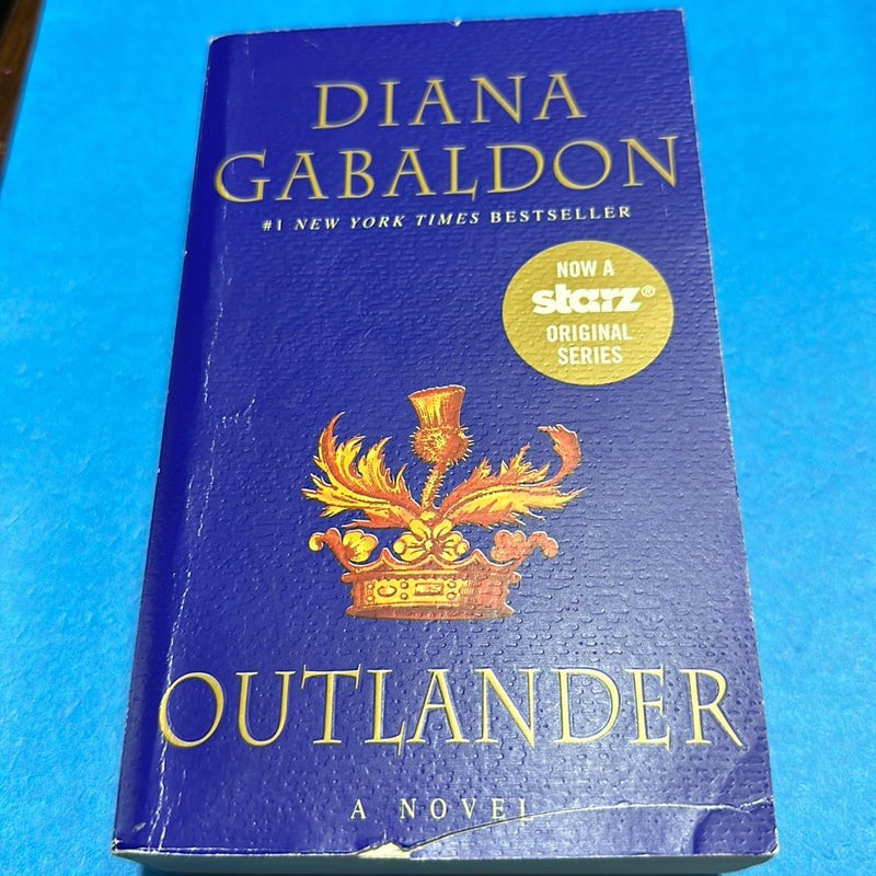 Outlander 4-Copy Boxed Set by Diana Gabaldon, Paperback | Pangobooks