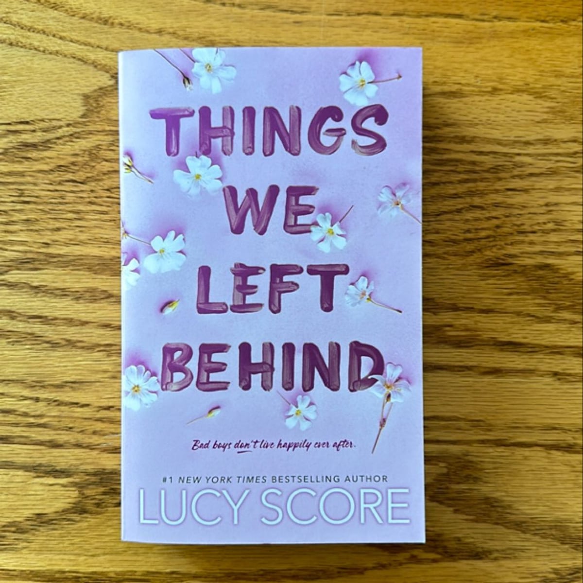 Things We Left Behind by Lucy Score, Paperback | Pangobooks