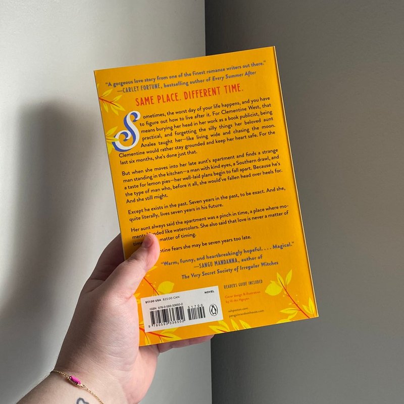 The Seven Year Slip by Ashley Poston, Paperback | Pangobooks