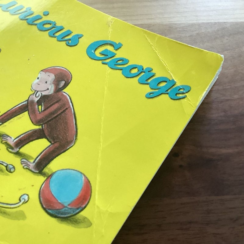 Curious George Goes to the Hospital by , Paperback | Pangobooks