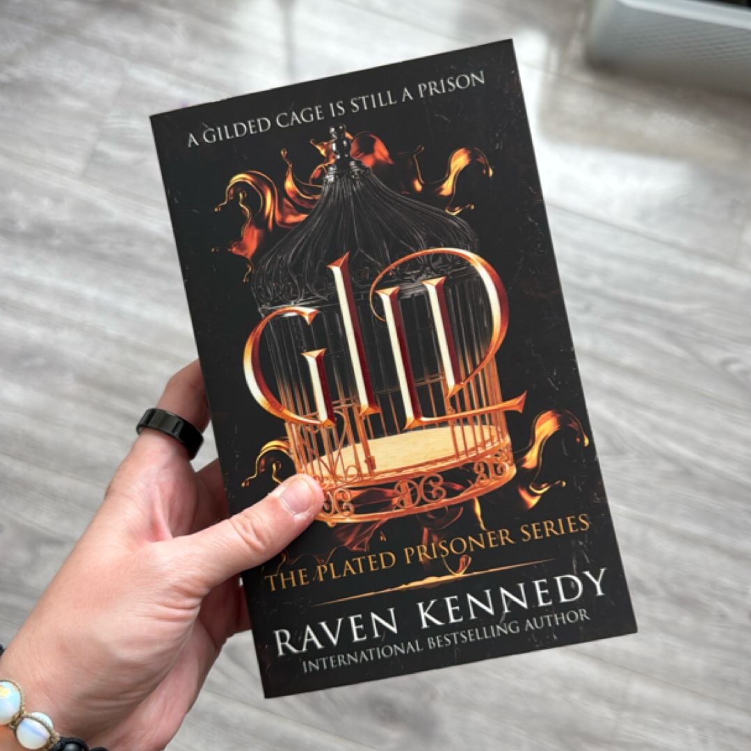 Gild by Raven Kennedy, Paperback | Pangobooks