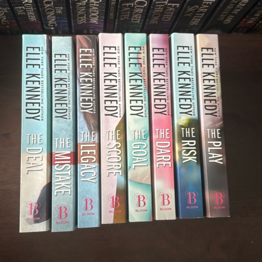 The Deal by Elle Kennedy, Paperback | Pangobooks